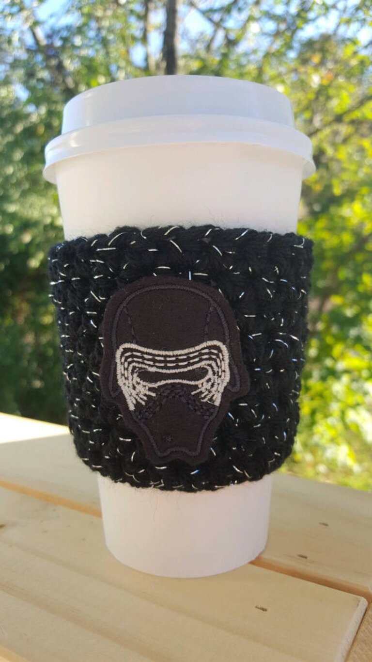 40+ Kylo Ren Gifts for Star Wars Fans & Ben Swolo Lovers