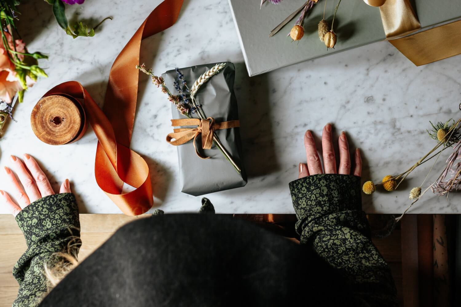 20 Fun & Unique Birthday Gift Wrap Ideas You'll Want to Steal ASAP