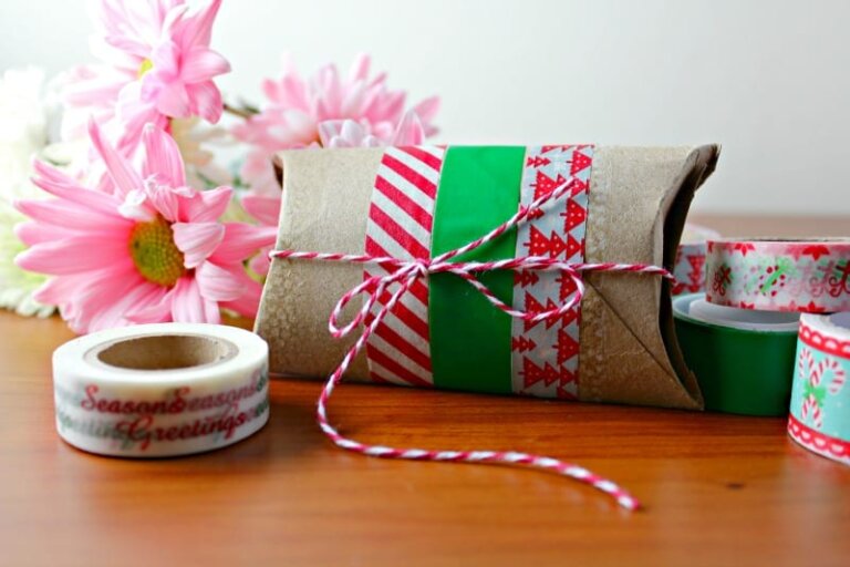 30 Fun Ideas for Wrapping Gift Cards to Try ASAP (That Everyone Will Love!)