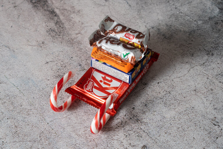 How to Make Adorable Christmas Candy Sleighs (Step by Step!)
