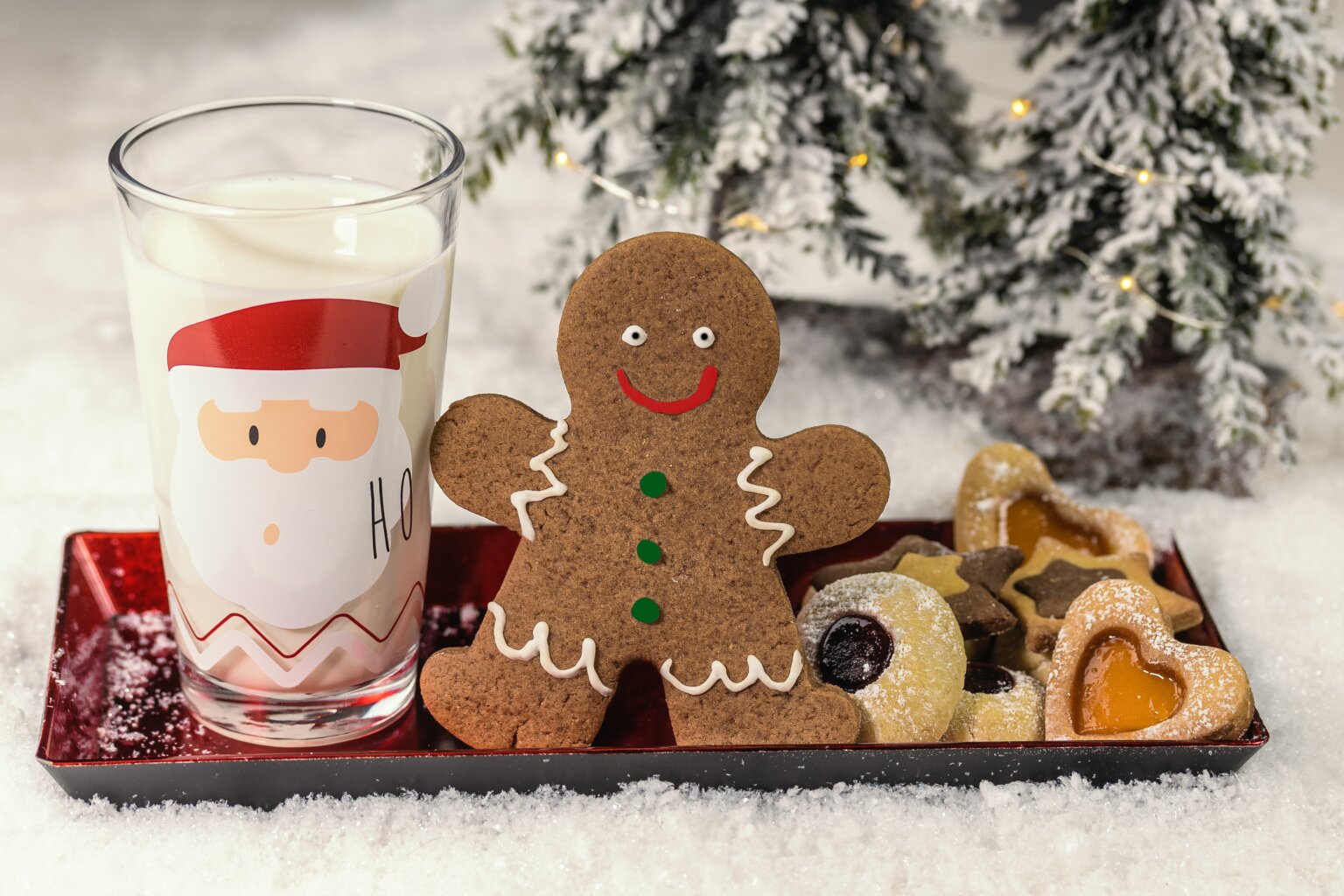 50+ Gingerbread Man Puns, Names & Jokes That You'll Love So Munch